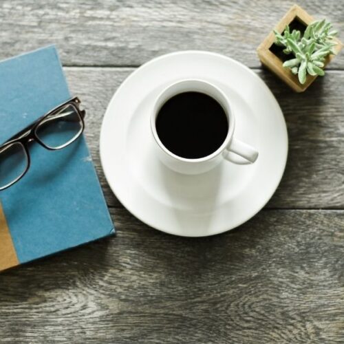 10 Helpful Homemaking Books - Thankful Homemaker