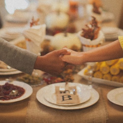 Our Simple Thanksgiving Traditions - Thankful Homemaker